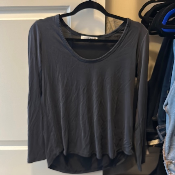 Wilfred | Tops | Aritzia Wilfred Free Long Sleeve Basic Tee | Poshmark